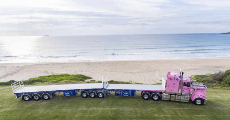 Freighter Flat Top Semi-Trailer - Freighter