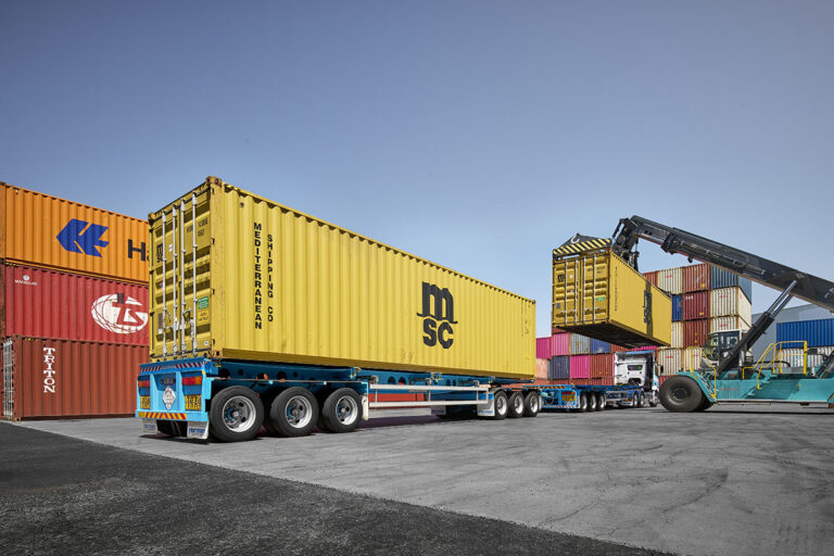 Freighter Drop Deck Semi-Trailer - Freighter